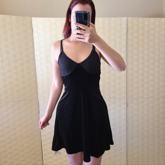 ROMWE | Dresses | Black Velvet Lace Bodice Strappy Vneck Mini Dress ...